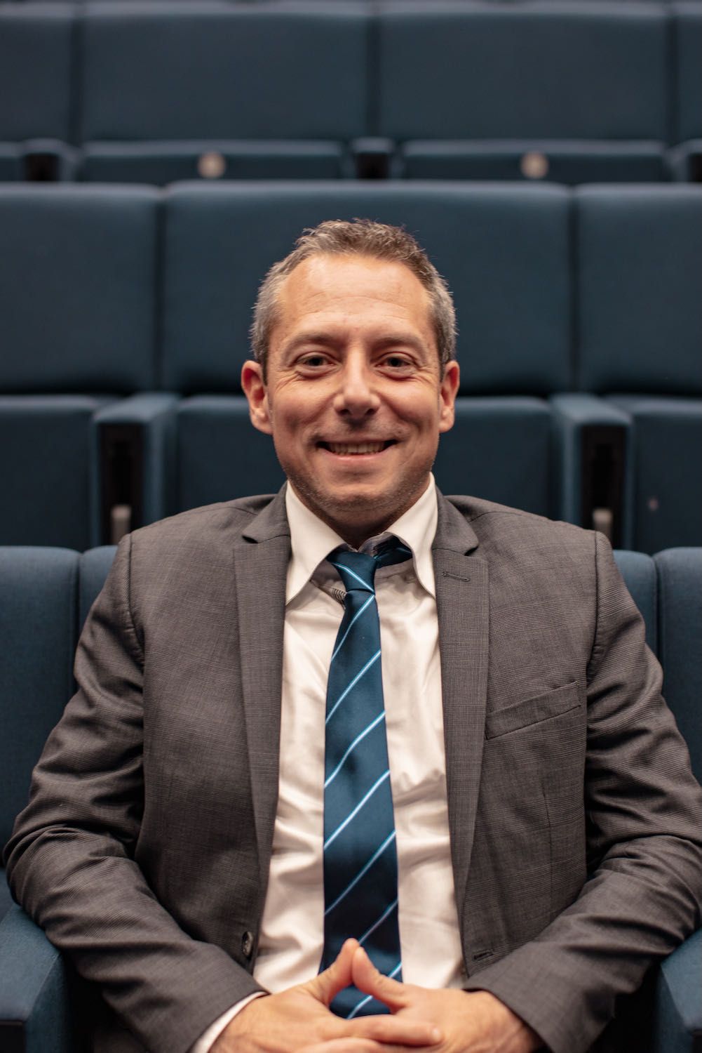 Interview de David Gallinet sur le développement de la prothèse Isa ...